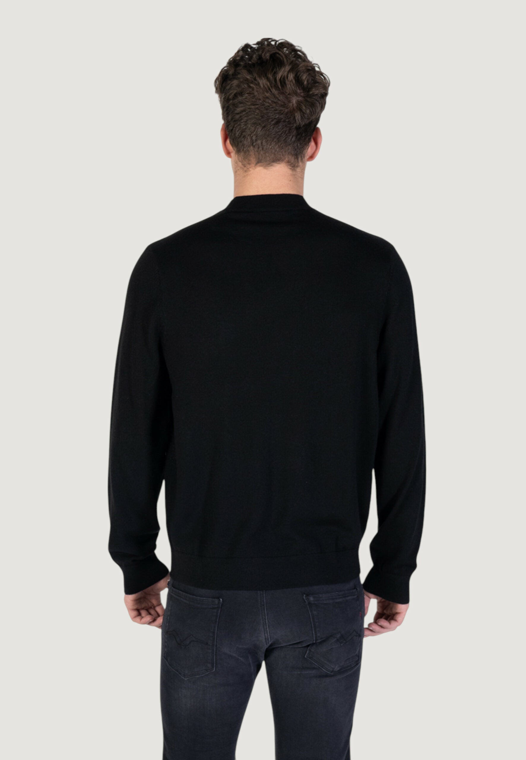 アルマーニ エクスチェンジ メンズ ブラック プルオーバー セーター